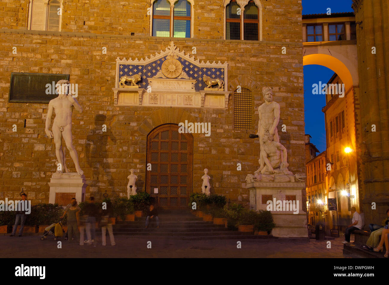Florence, Statue of David by Michelangelo, La Signoria square, Piazza ...