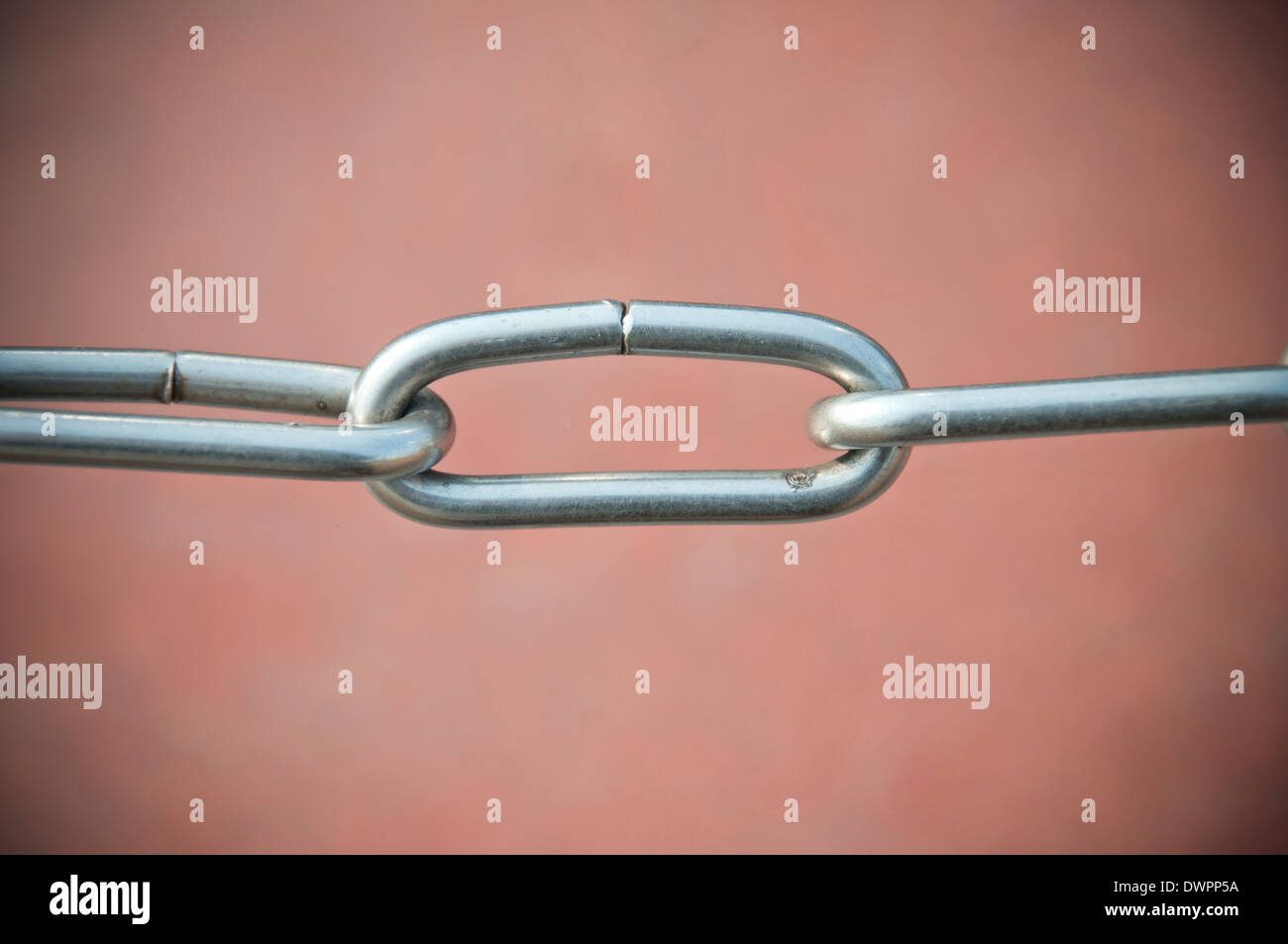 Group tool chain hi-res stock photography and images - Alamy