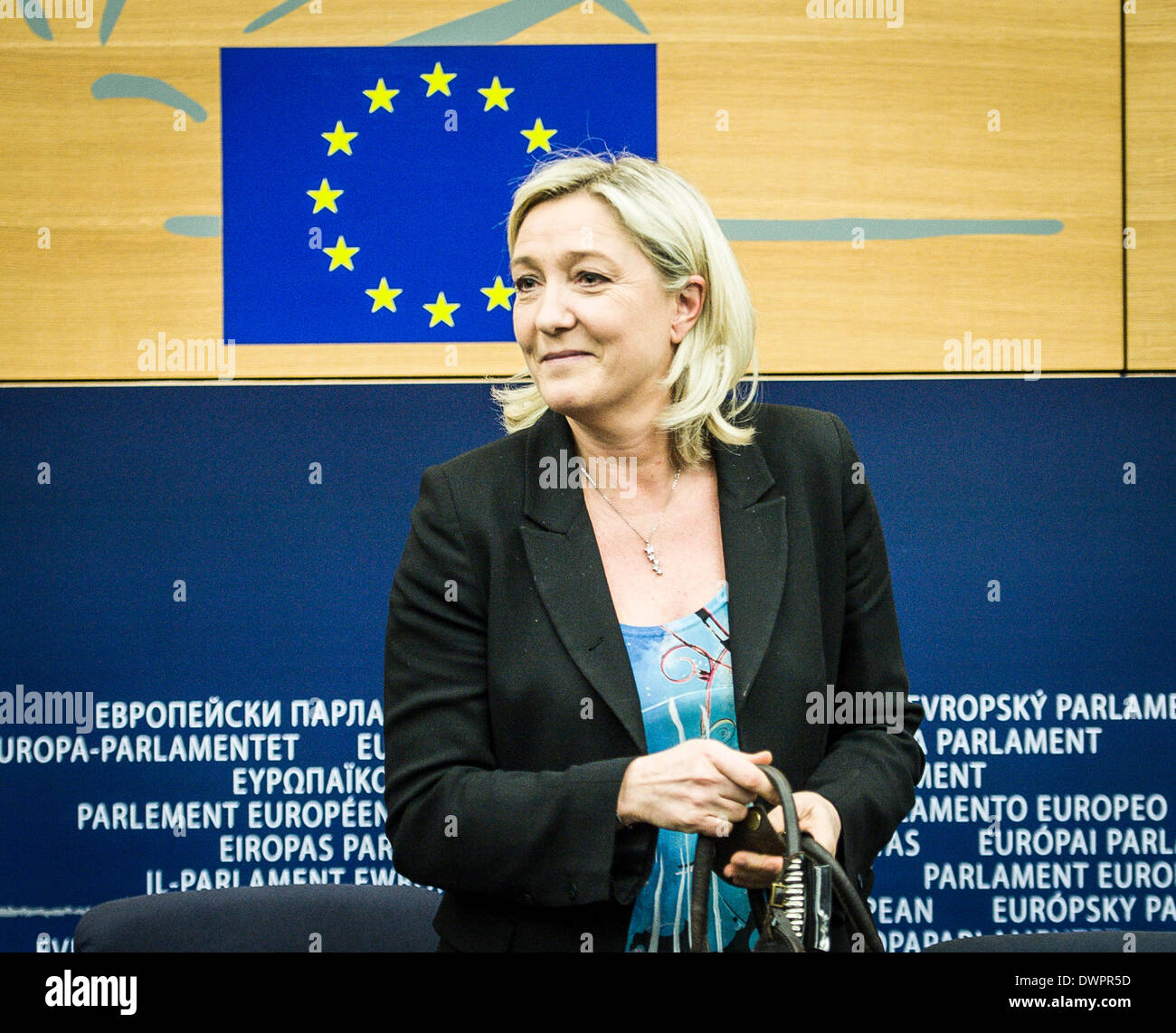 French right wing hi-res stock photography and images - Alamy