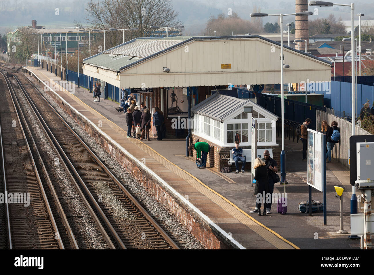 Passengers waiting platform hi-res stock photography and images - Alamy