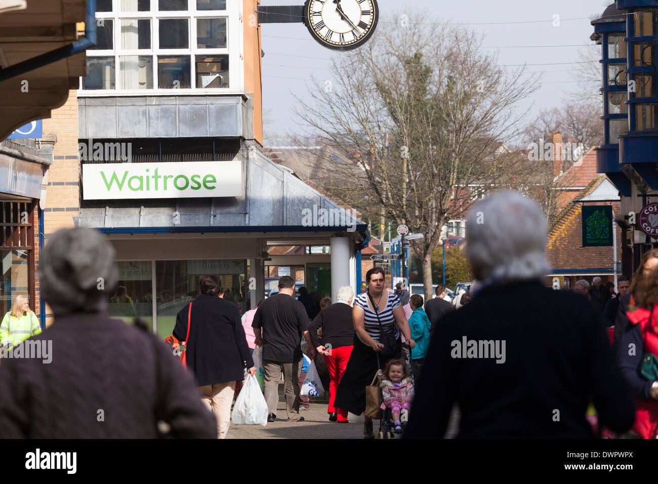 Busy city center centre shopping area High Resolution Stock Photography ...