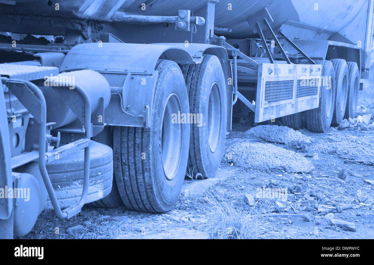 Tanker truck construction hi-res stock photography and images - Alamy