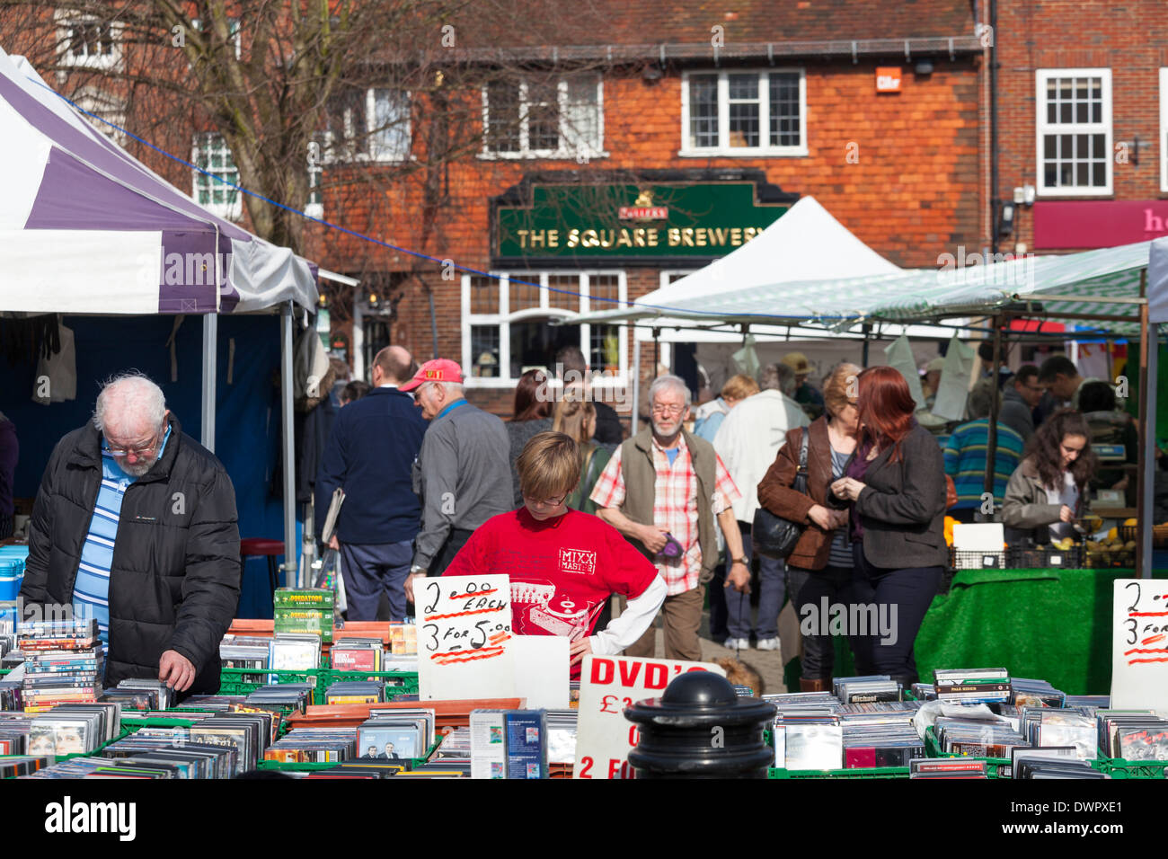 Rummaging hi-res stock photography and images - Alamy