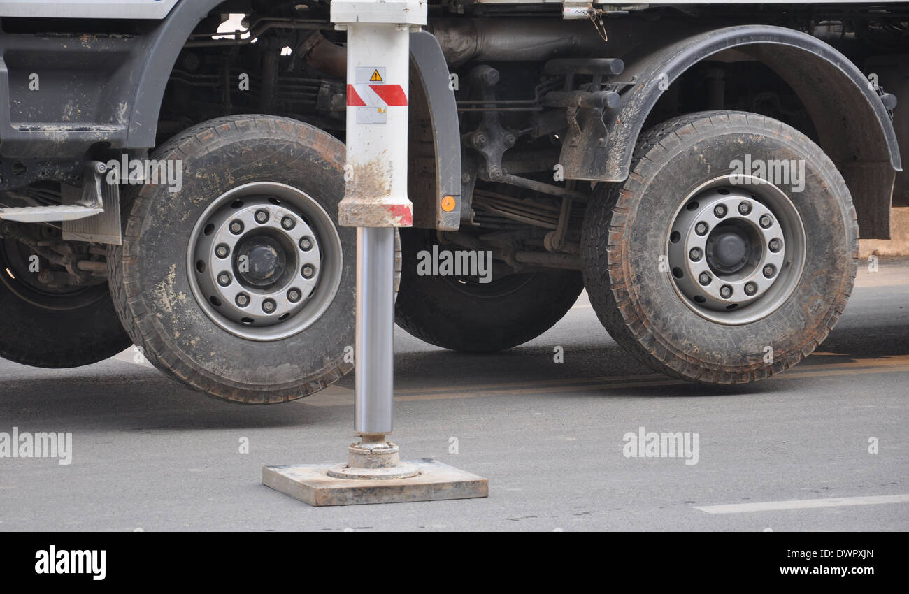 pump truck outrigger Stock Photo - Alamy