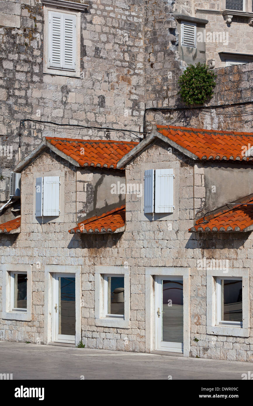 Stone Buildings of Trogir, Croatia. Vertical shot Stock Photo - Alamy