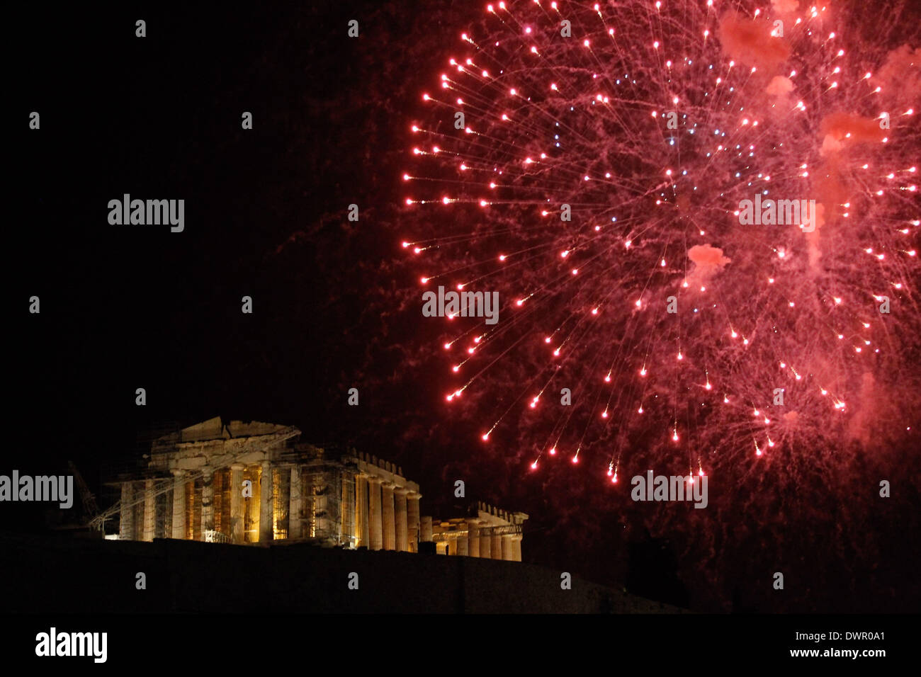 New year's eve fireworks athens hi-res stock photography and images - Alamy