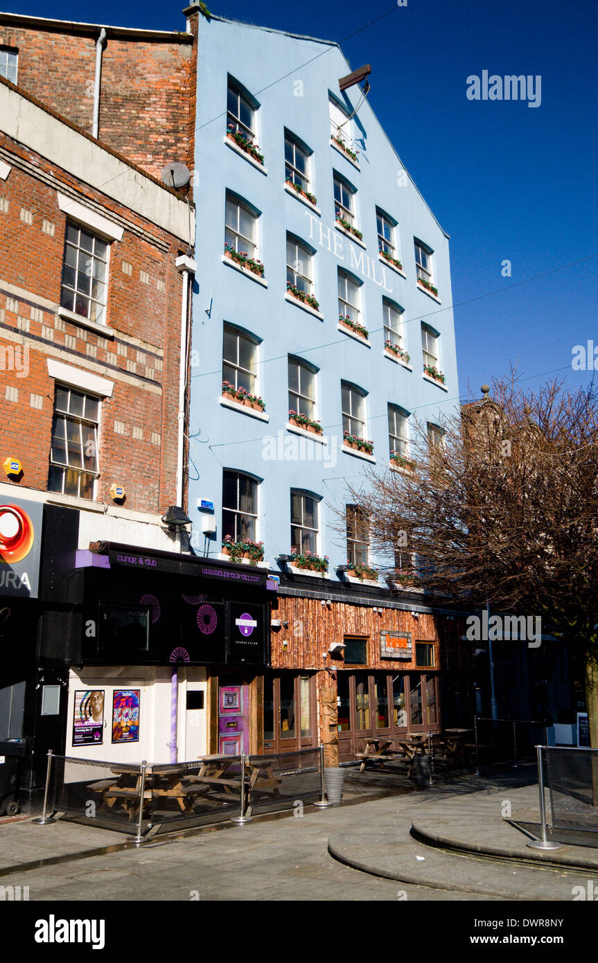 Restaurants in cardiff hi-res stock photography and images - Alamy