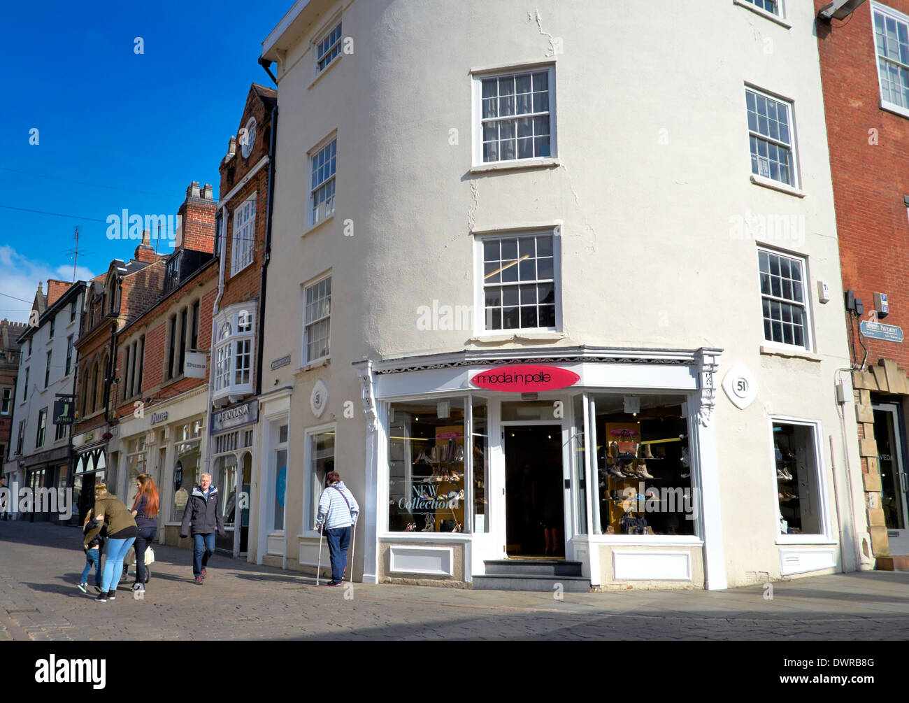 Moda in Pelle on the corner of Bridlesmiths gate and Middle pavement ...