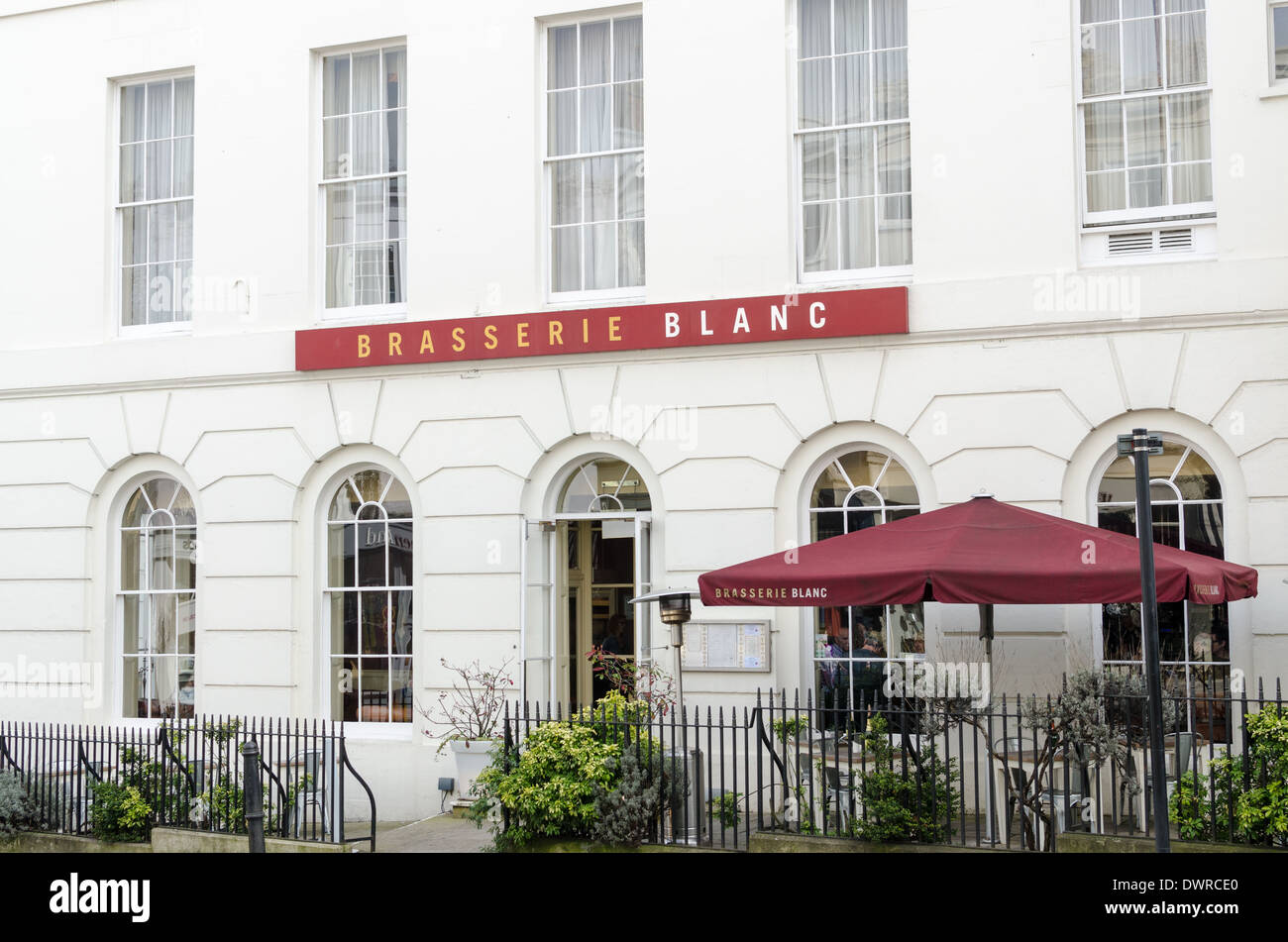 Restaurant blanc hi-res stock photography and images - Alamy