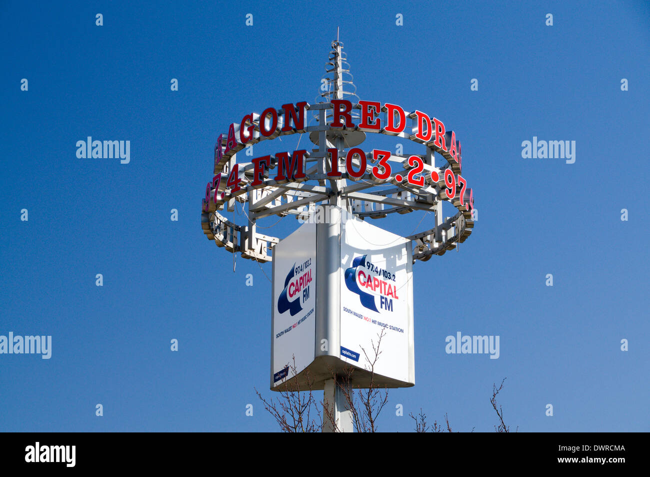 Red dragon centre hi-res stock photography and images - Alamy