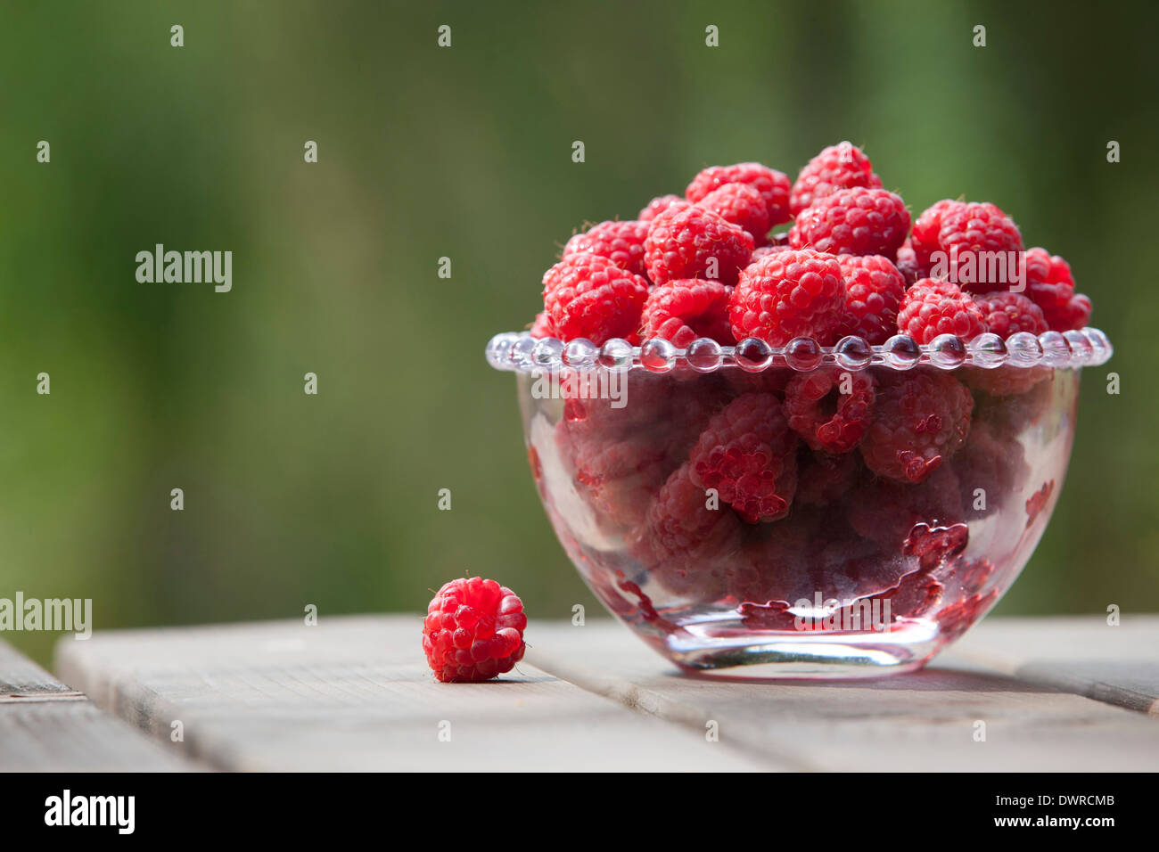 Raspberries in bowl view hi-res stock photography and images - Alamy
