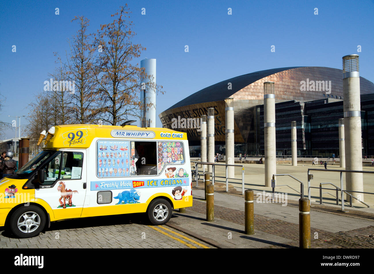 Ice Cream van and Millennium Centre, Cardiff Bay, Wales Stock Photo - Alamy