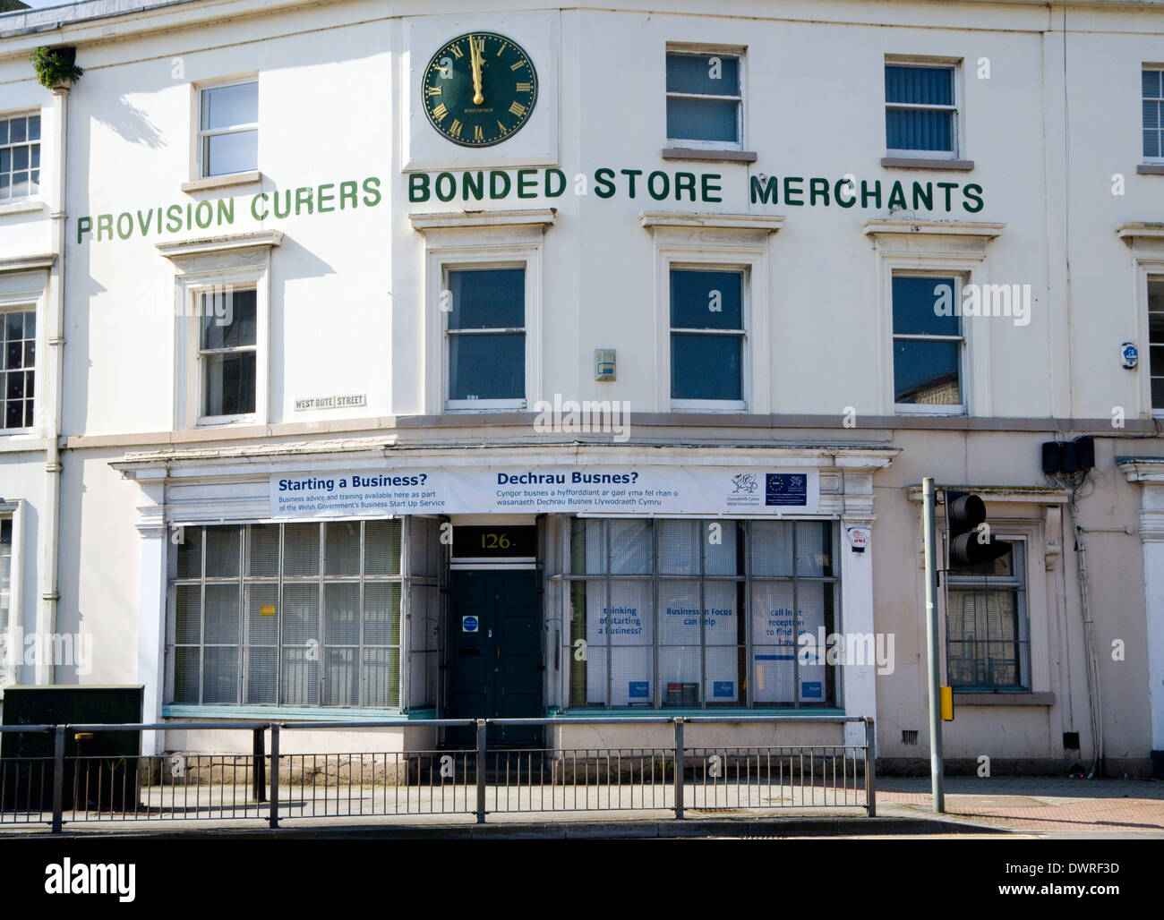 Old store building hi-res stock photography and images - Alamy
