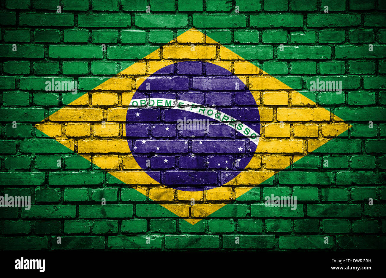 Brick wall with painted flag of Brazil Stock Photo - Alamy