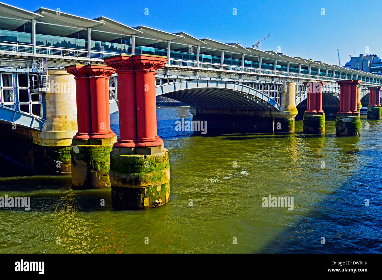 Pillars old blackfriars railway bridge hi-res stock photography and ...