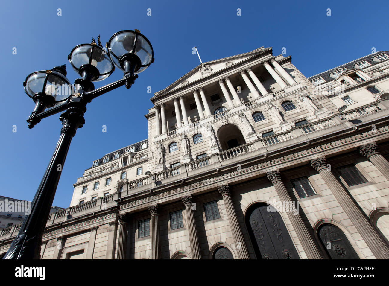Bank of England, Threadneedle Street, London, England, UK Stock Photo ...