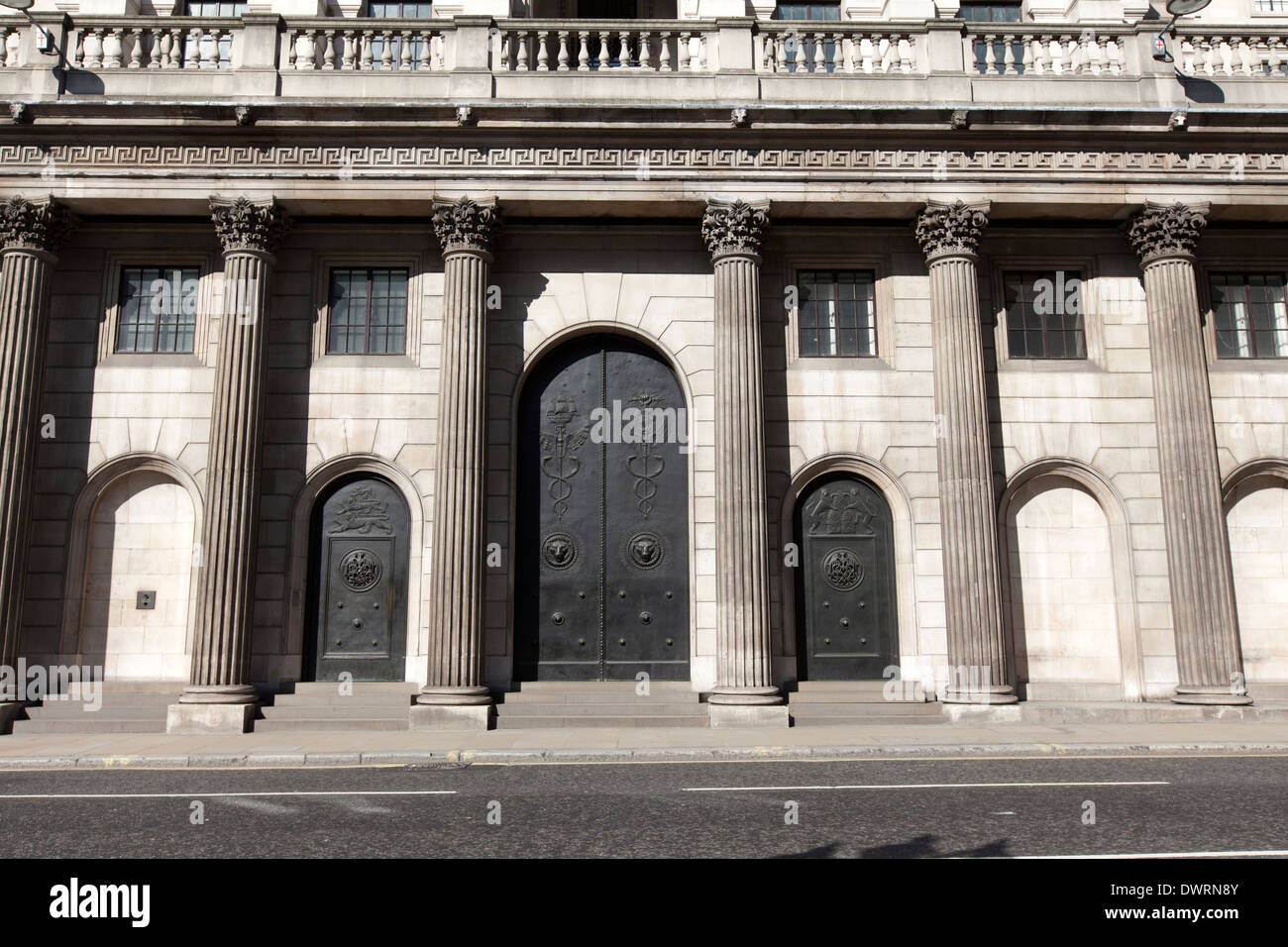 Bank of england door hi-res stock photography and images - Alamy