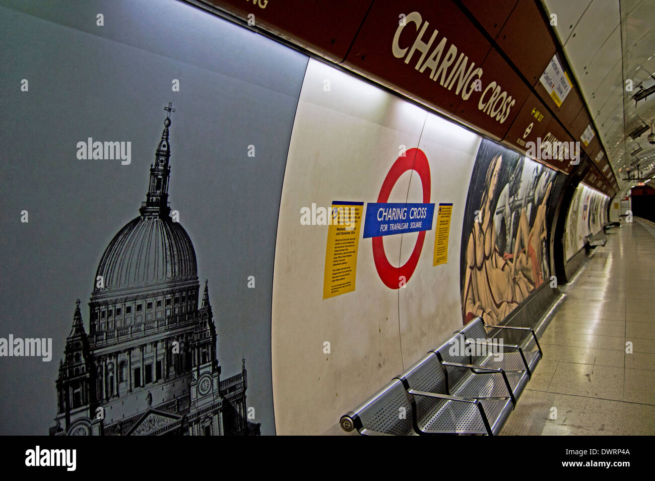 Charing cross station platform hi-res stock photography and images - Alamy