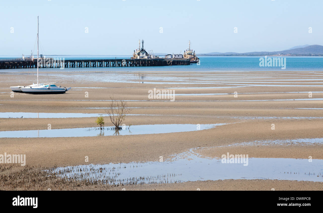 North Queensland Beach Scene Bowen Stock Photo - Alamy