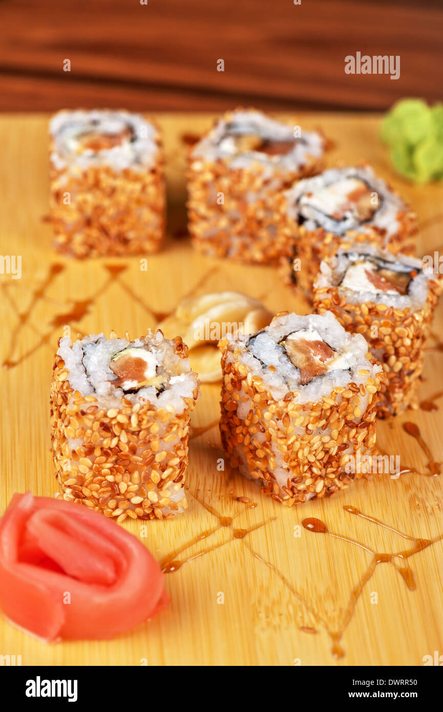 sesame sushi rolls Stock Photo - Alamy
