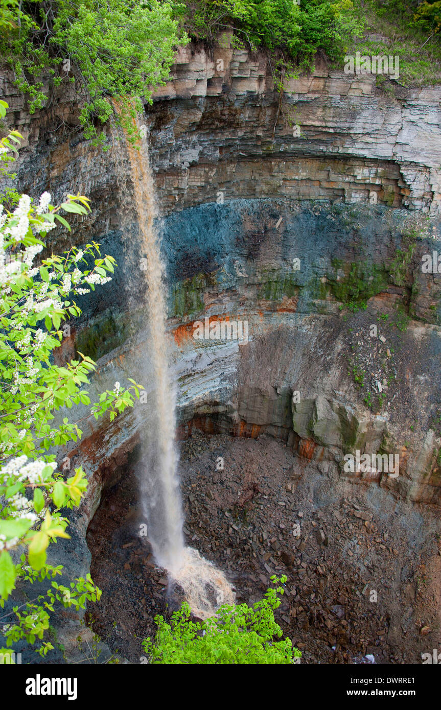 Poi waterfall hi-res stock photography and images - Alamy