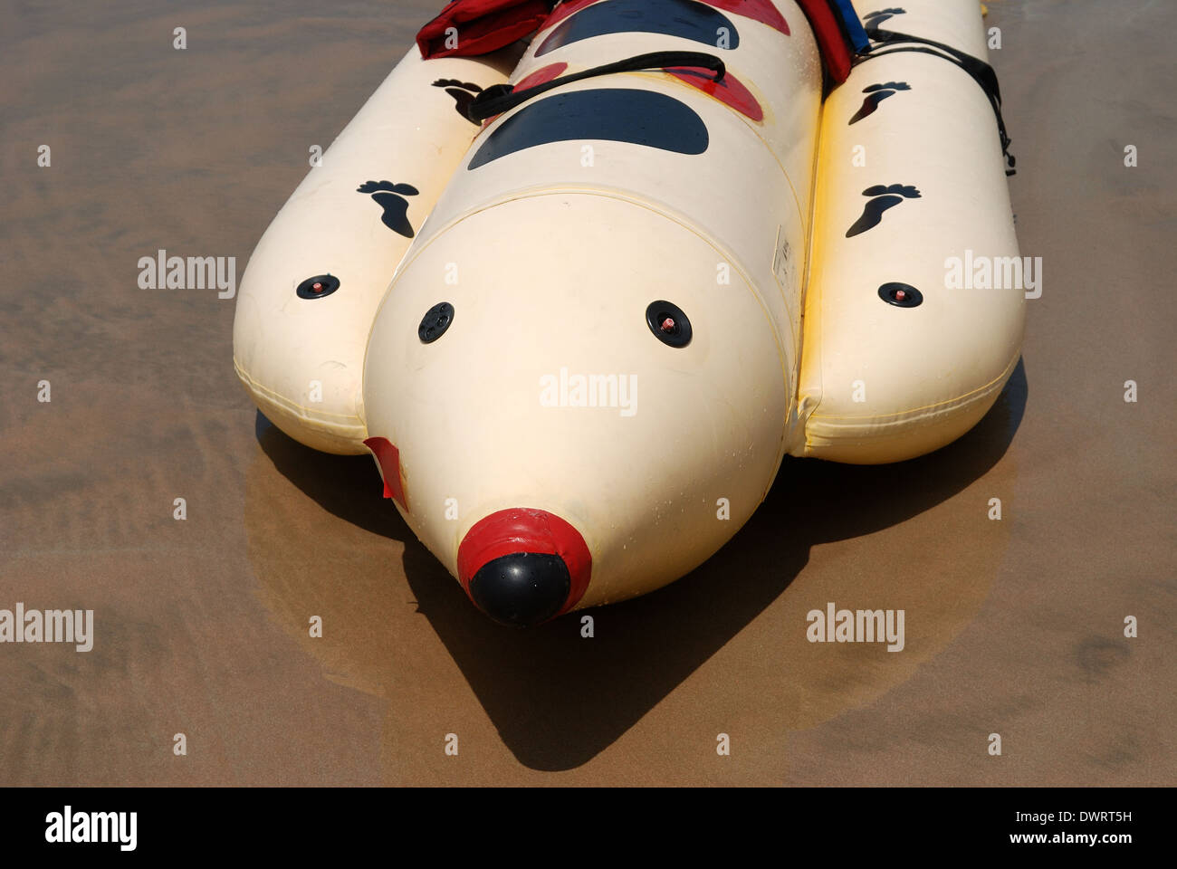 Inflated boat hi-res stock photography and images - Alamy
