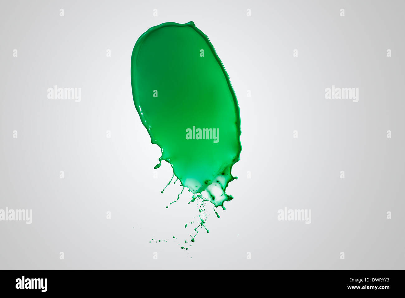 Flowing green paint hi-res stock photography and images - Alamy