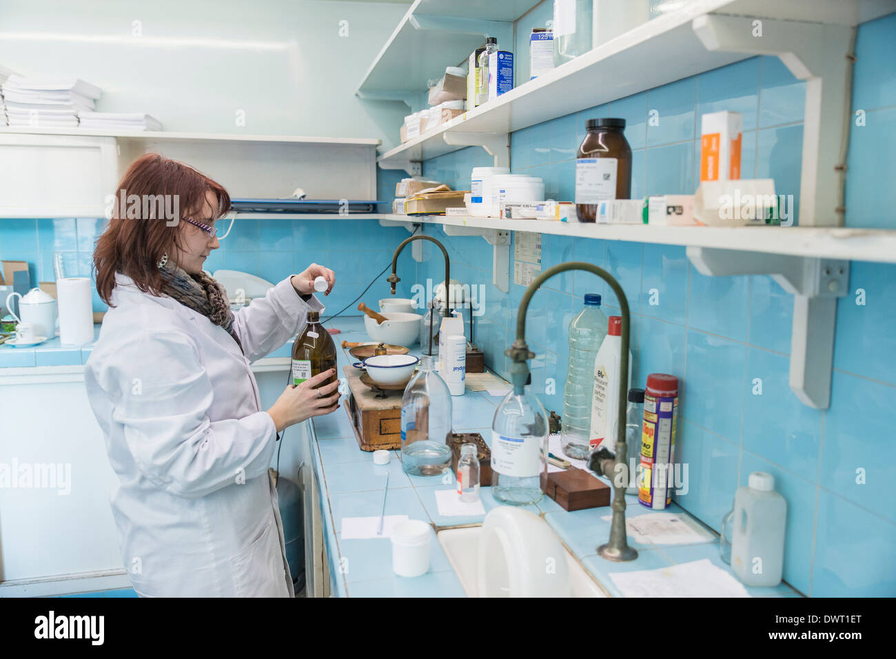Preparation tables hi-res stock photography and images - Alamy