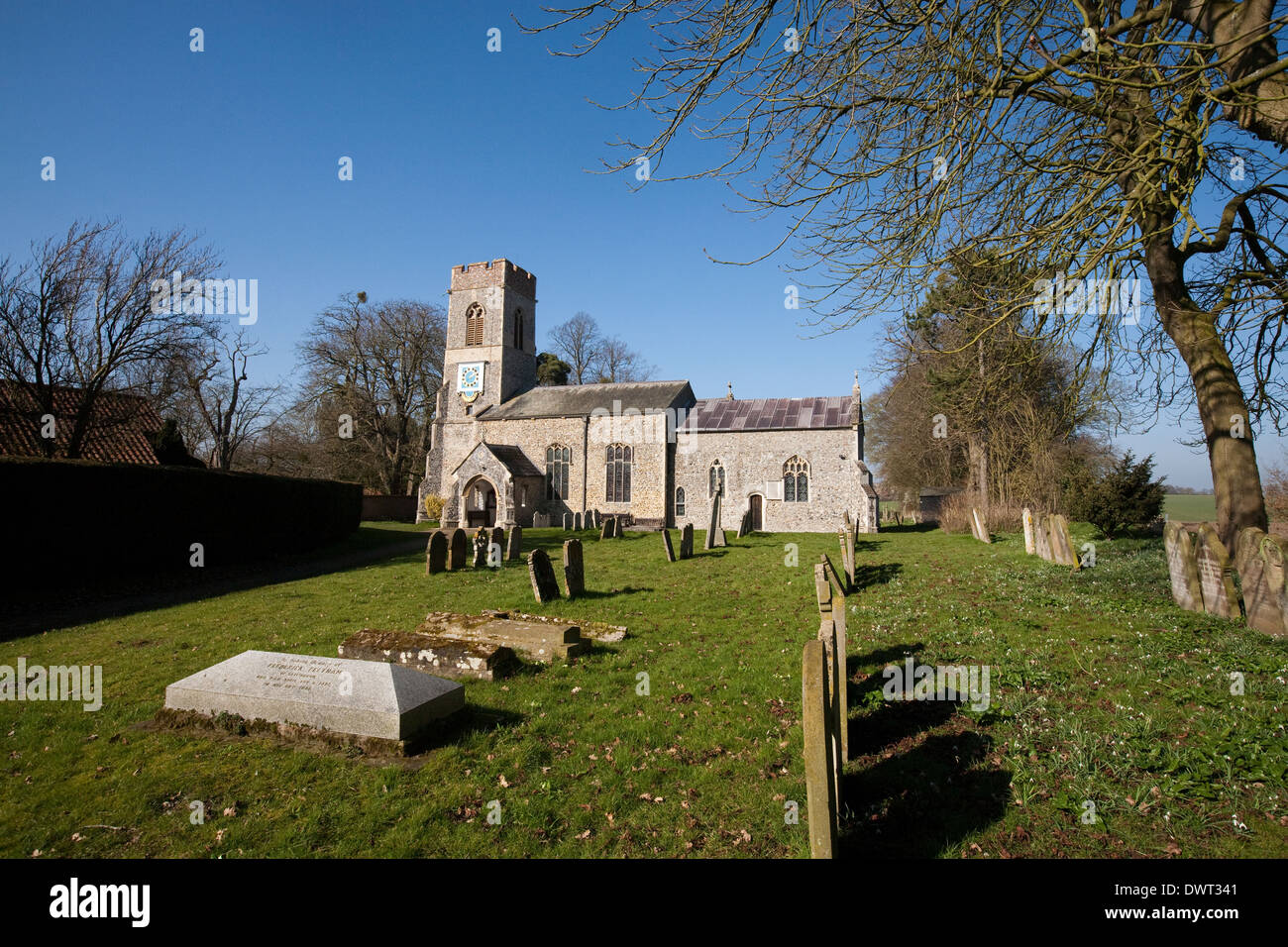 Saxlingham Nethergate Church Norfolk Stock Photo - Alamy