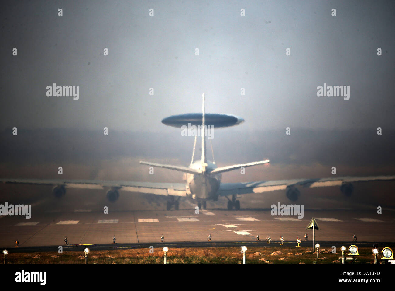 Awacs aircrafts hi-res stock photography and images - Alamy
