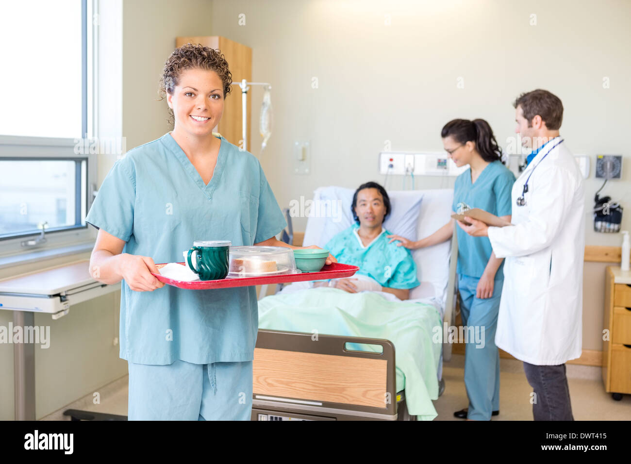 Hospital food tray hi-res stock photography and images - Alamy
