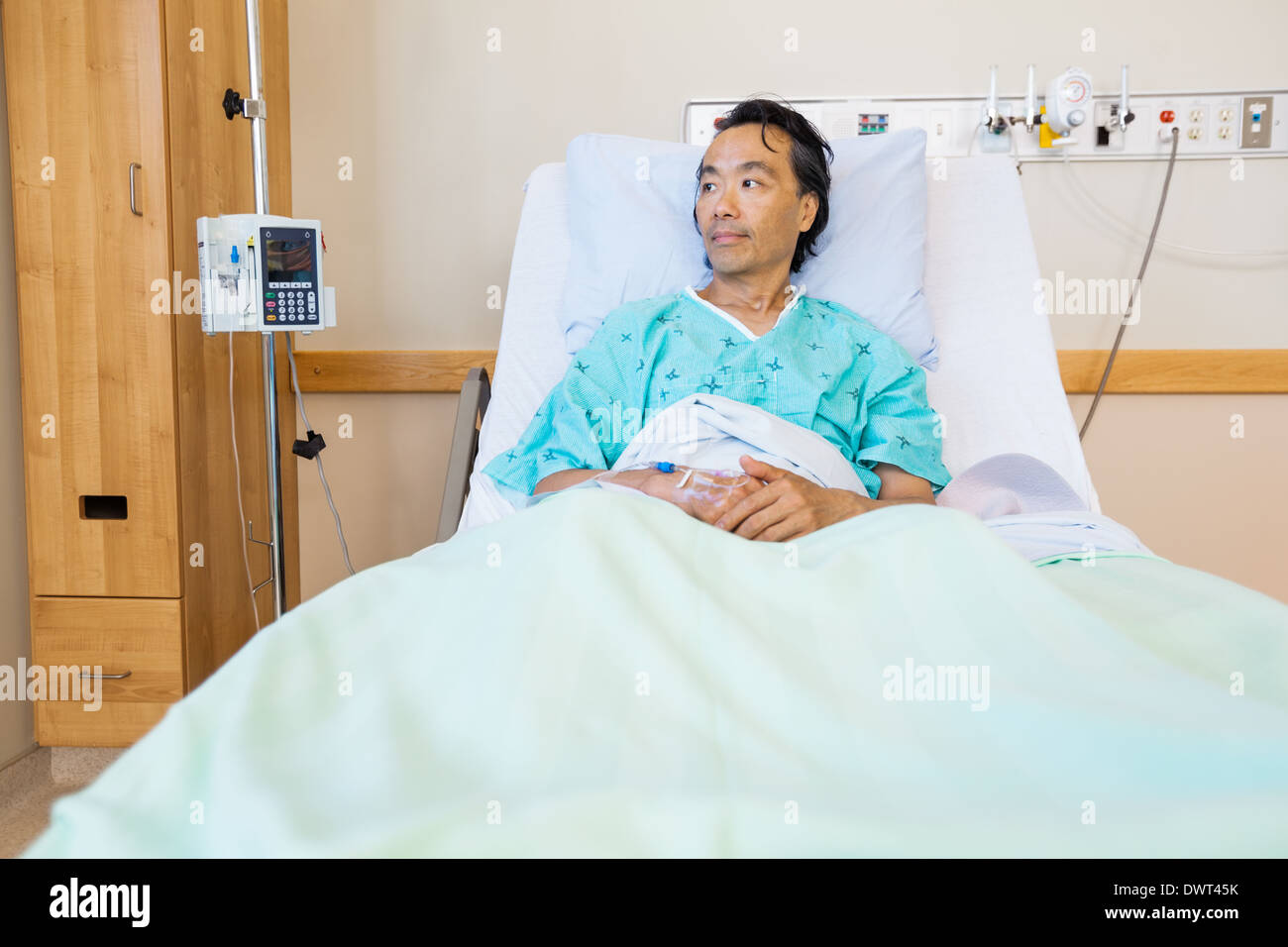 Hospital bed ward patient hi-res stock photography and images - Alamy