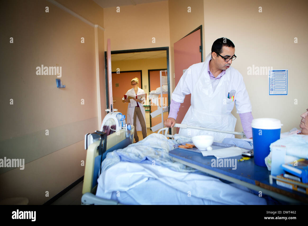 Record file patient doctor hi-res stock photography and images - Alamy