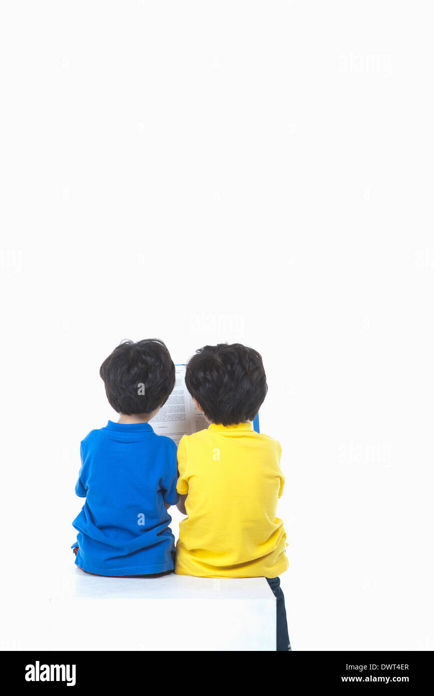 Back of a book hi-res stock photography and images - Alamy