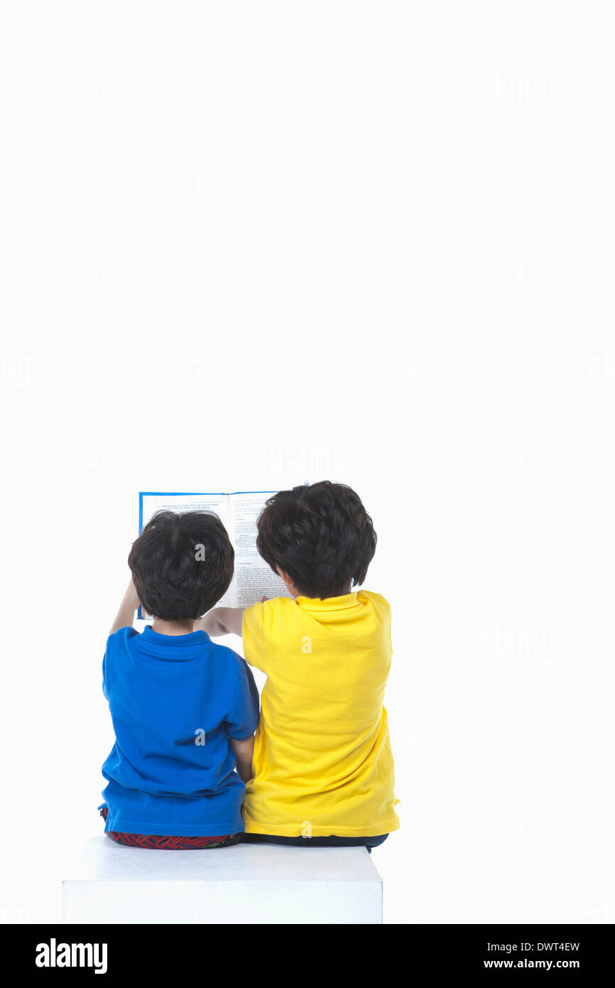 Child back of head Cut Out Stock Images & Pictures - Alamy