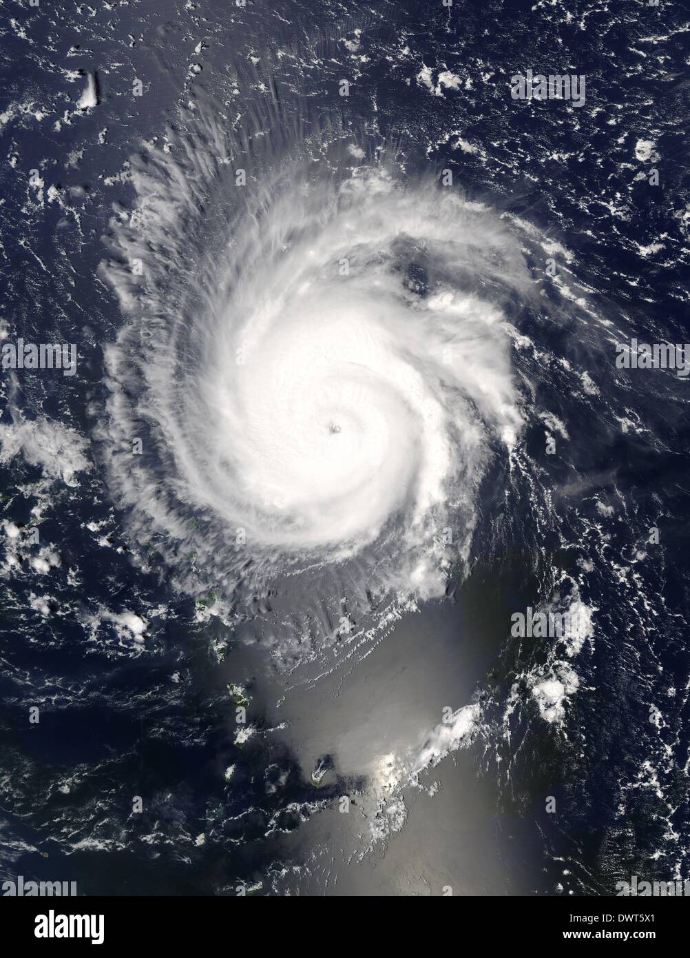 Hurricane frances hi-res stock photography and images - Alamy