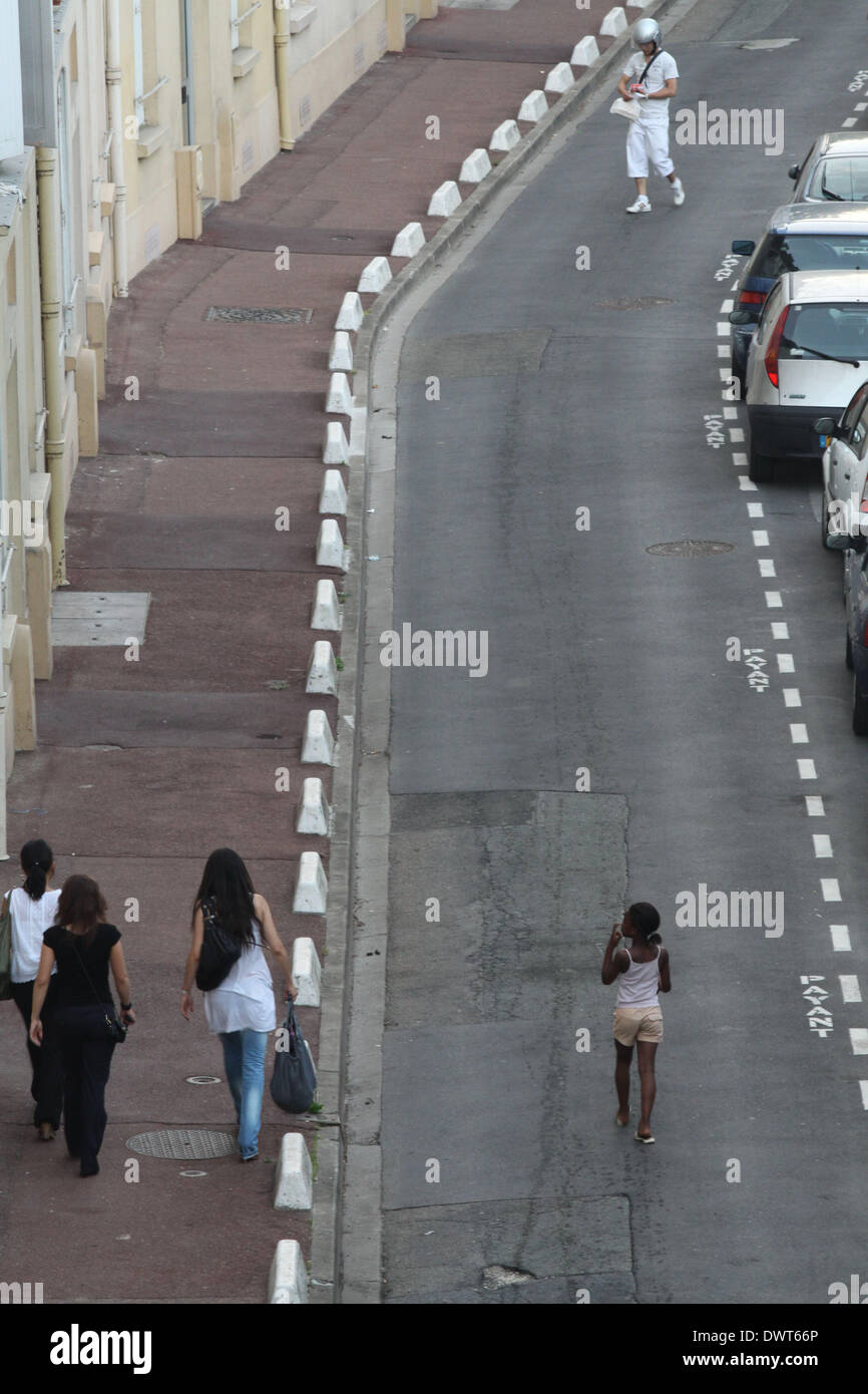 13 year old girl from back hi-res stock photography and images - Alamy