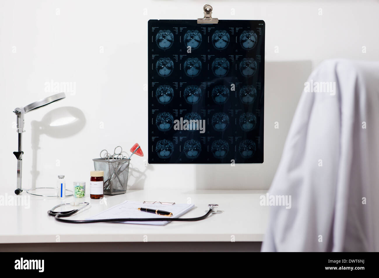 X ray image of glass hi-res stock photography and images - Alamy