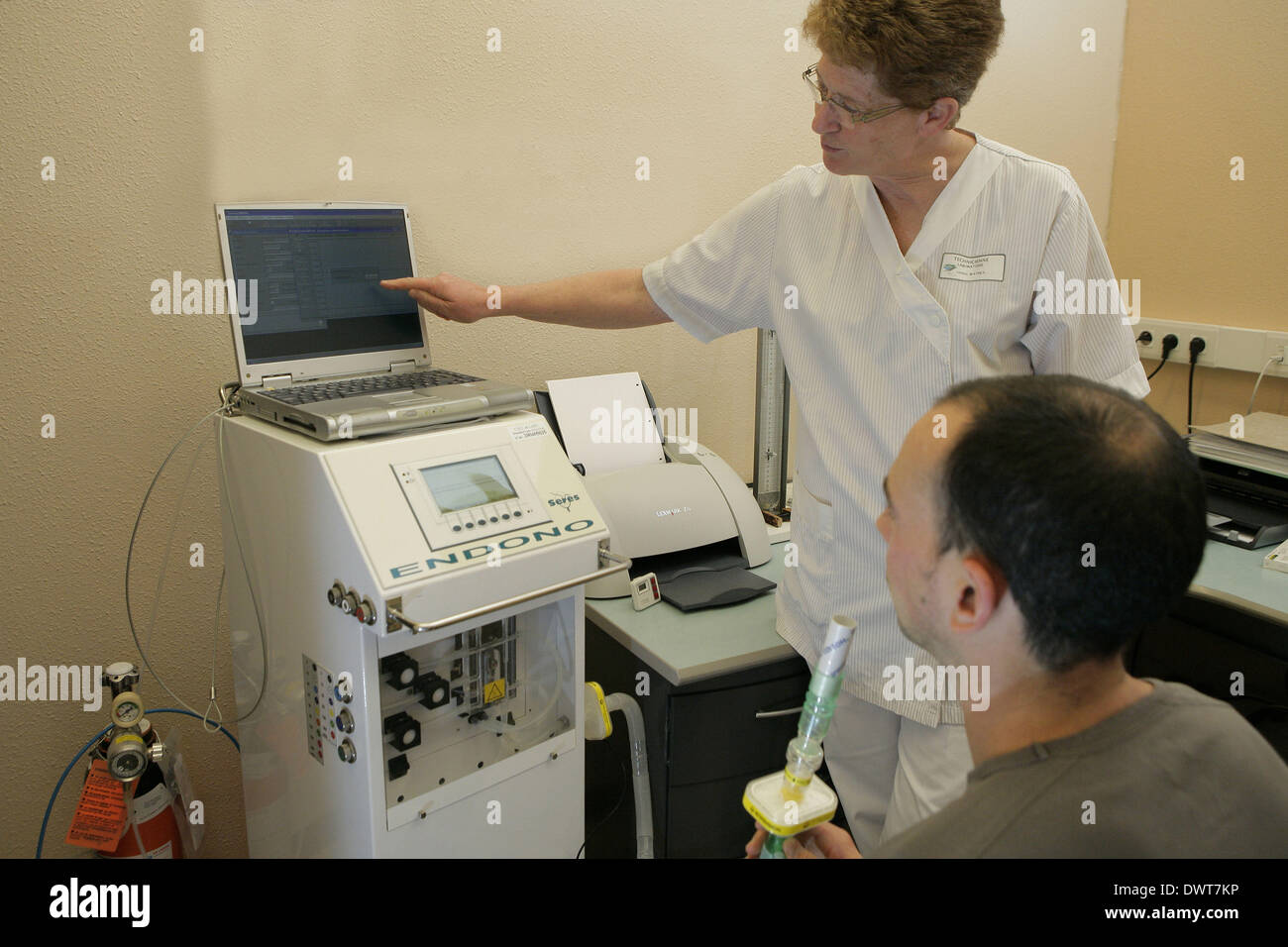 Spirometry test computer hi-res stock photography and images - Alamy