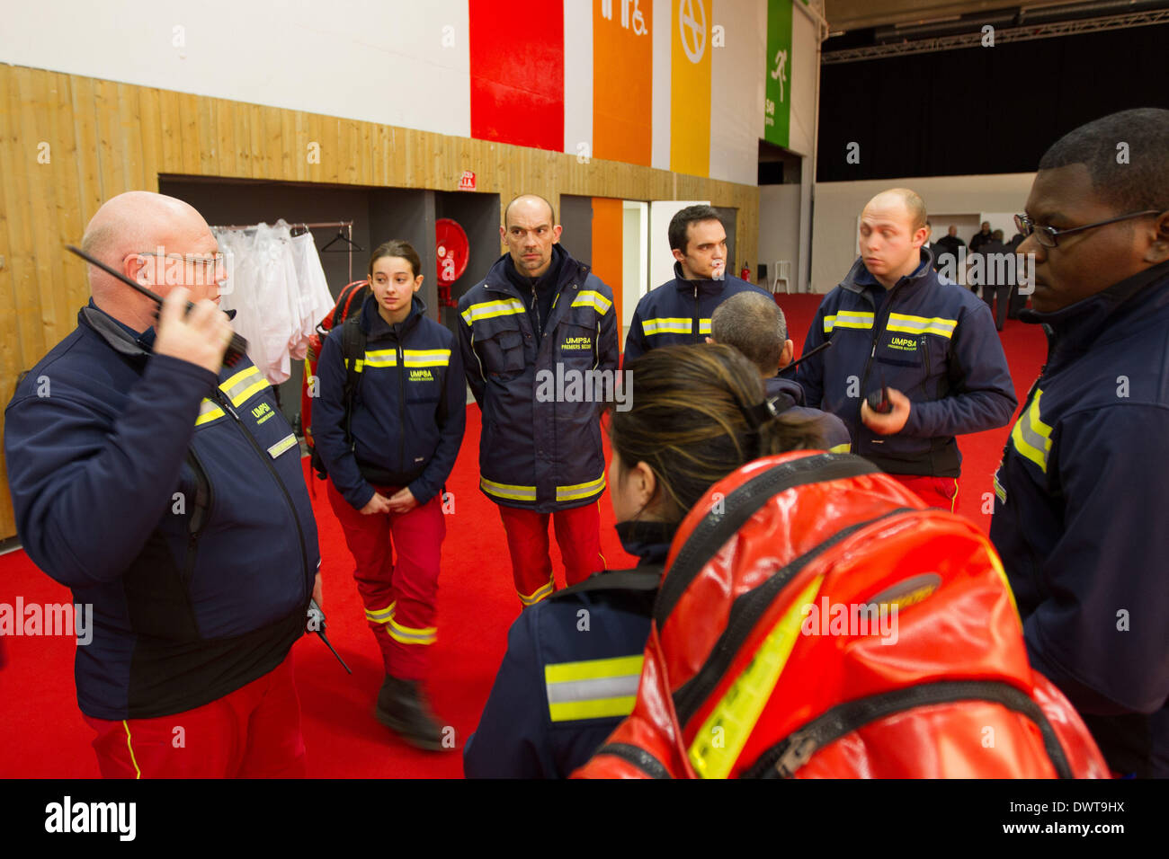First aid team Stock Photo - Alamy