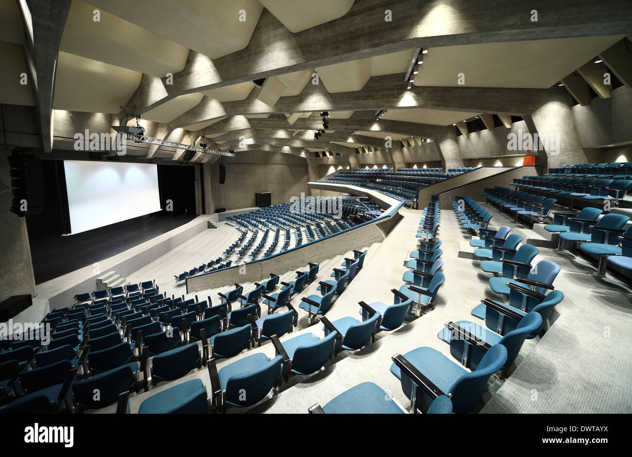 interior of a Congress Palace, audience Stock Photo - Alamy