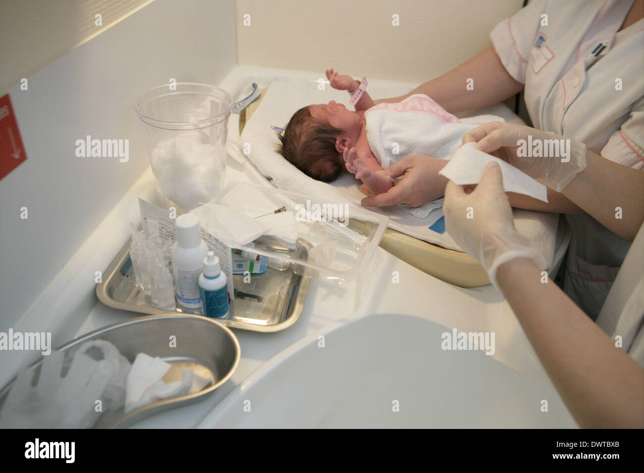 Baby blood collection hi-res stock photography and images - Alamy
