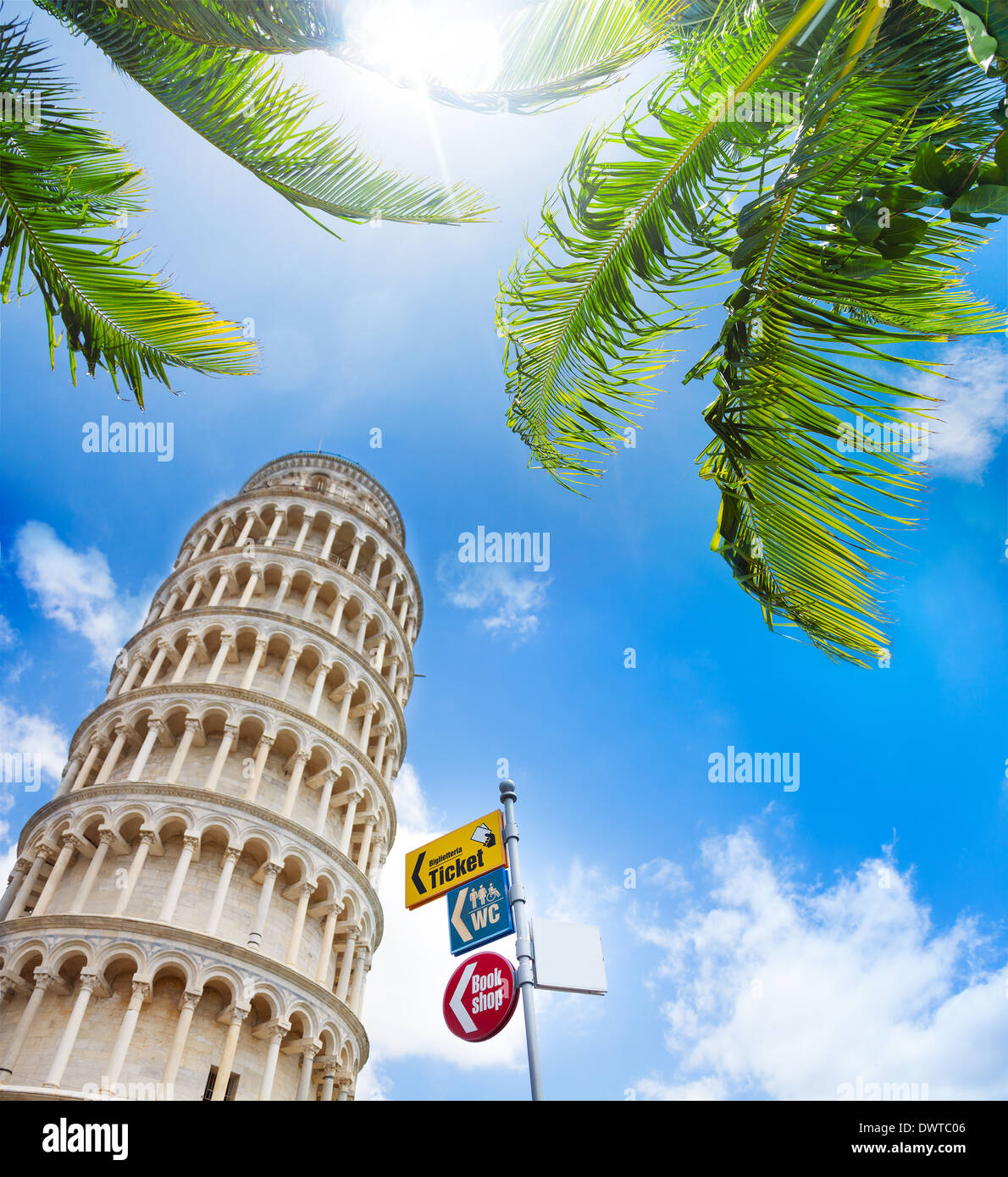 Ticket office sign and leaning tower in Pisa Stock Photo - Alamy