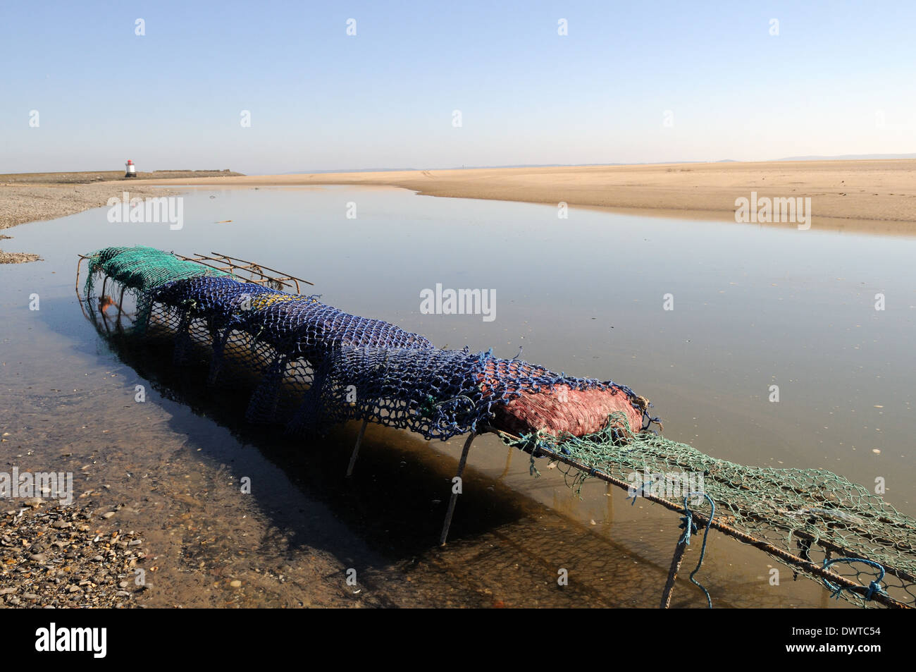 Wire rack hi-res stock photography and images - Alamy
