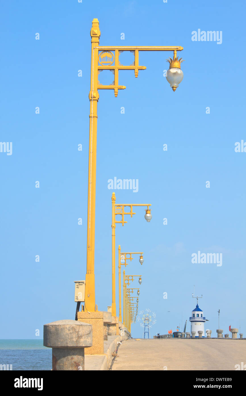Old public pier and light pole on Southern of Thailand Stock Photo - Alamy