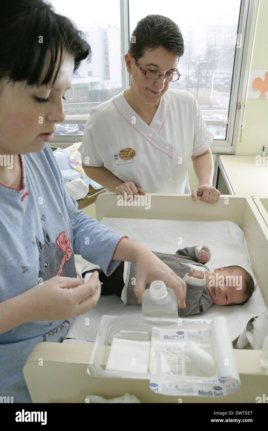 Newborn baby hygiene Stock Photo - Alamy