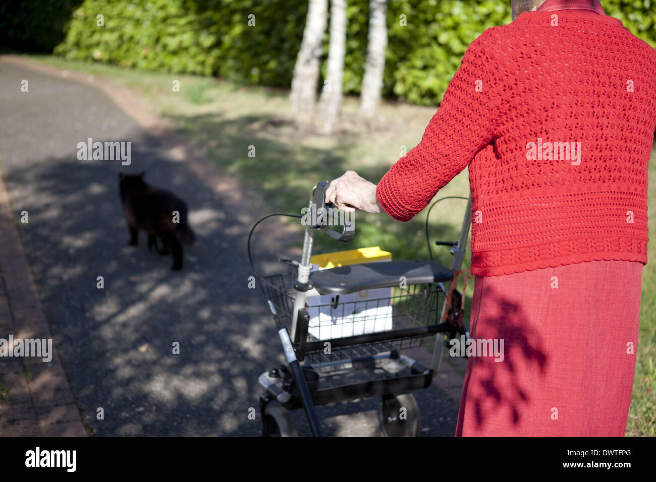 Retirement home outdoor Stock Photo - Alamy