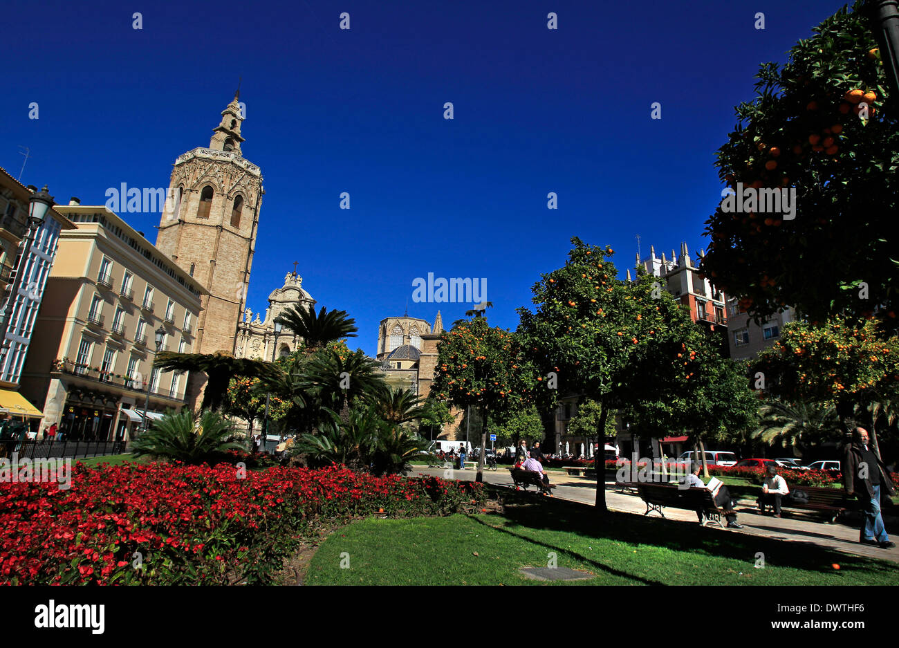La Miguelete (the bell tower of Valencia Cathedral) overlooking the ...