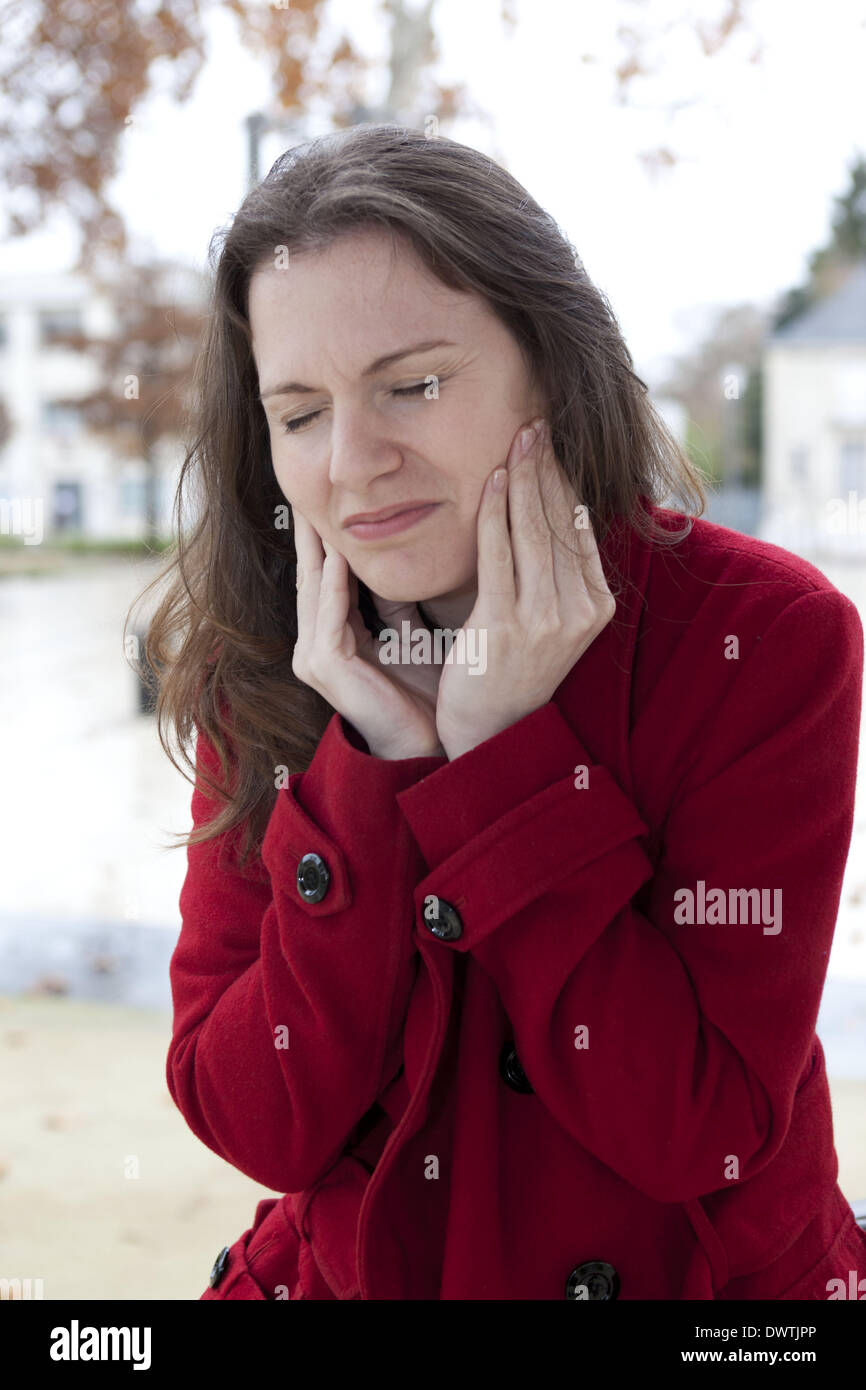 Toothache old woman tooth pain hi-res stock photography and images - Alamy