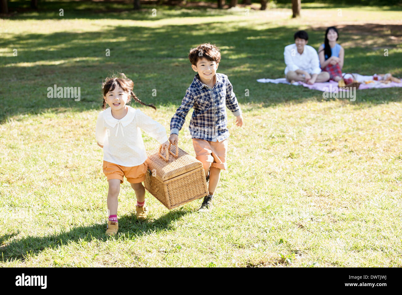 a family having a picnic day Stock Photo - Alamy